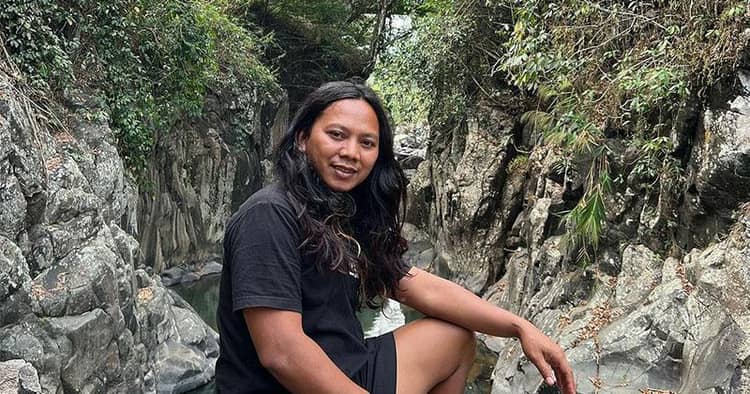 Profil YouTuber Dede Inoen, Keracunan Kotoran Kuda | Popmama.com